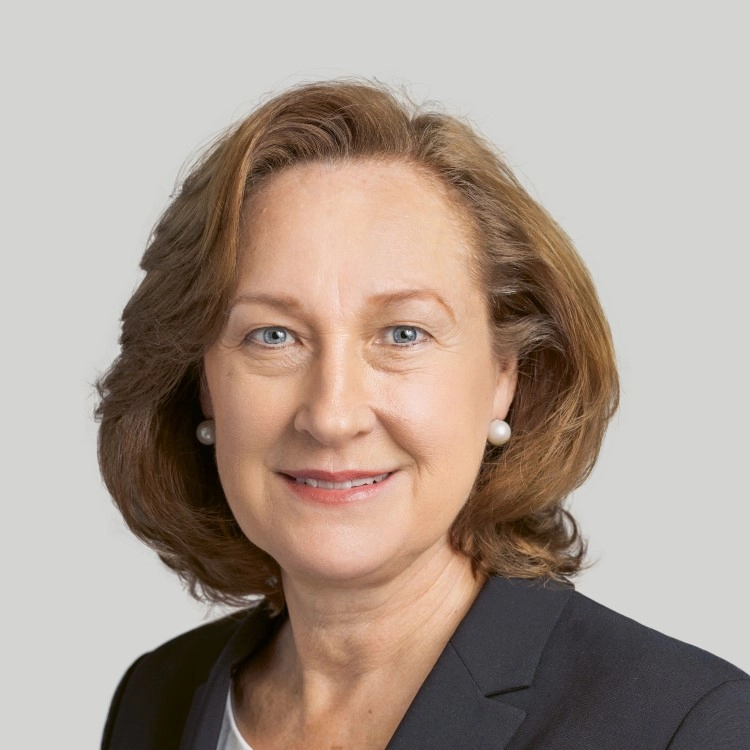 Our leadership | Swiss Re