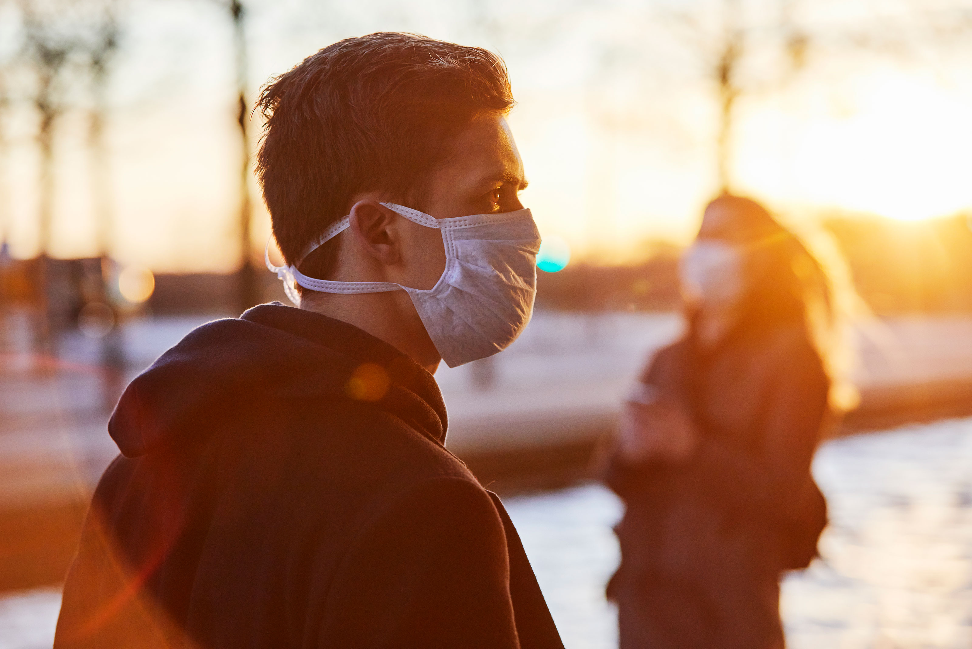 Lessons learned in containing a borderless pandemic | Swiss Re
