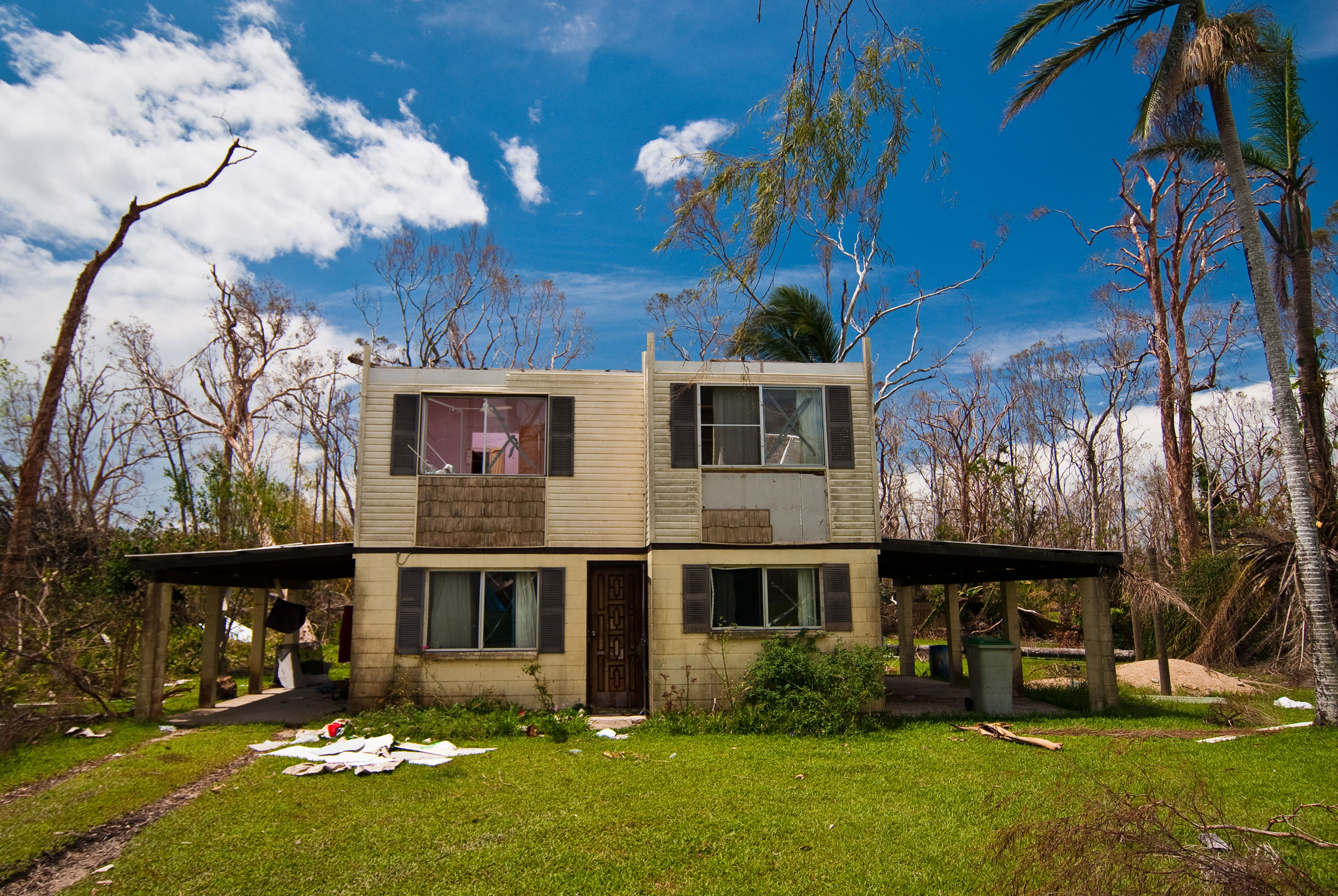 Resilience through the lens: Ten years on, Tropical Cyclone Yasi | Swiss Re